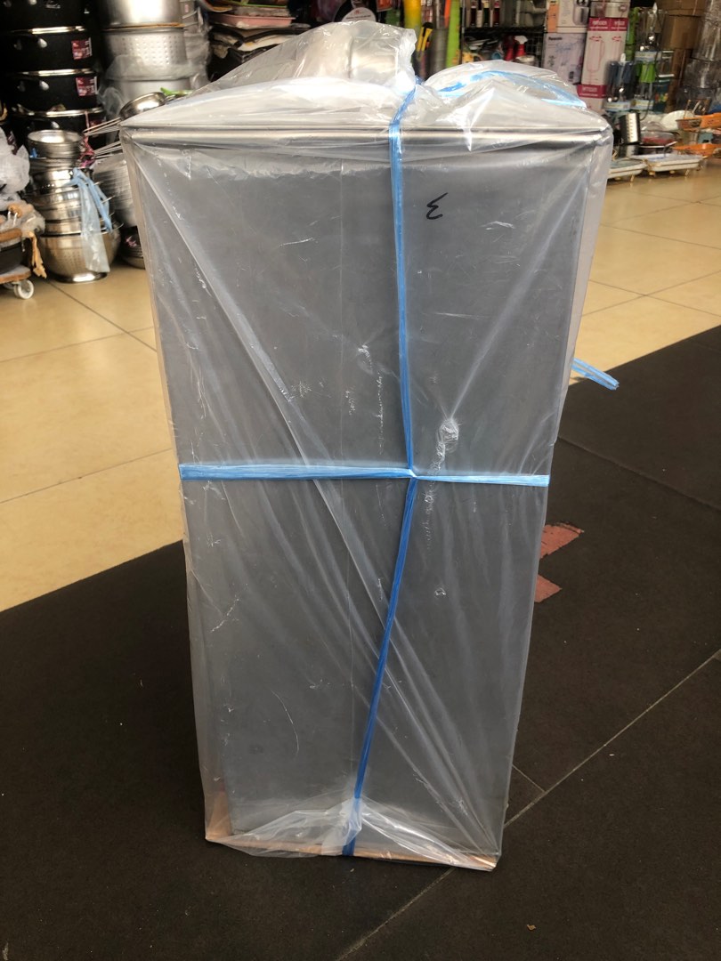 Square cooking pot, Furniture & Home Living, Kitchenware & Tableware ...