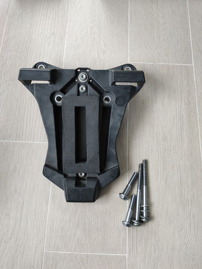 Super tenere oem top box, Motorcycles, Motorcycle Accessories on Carousell