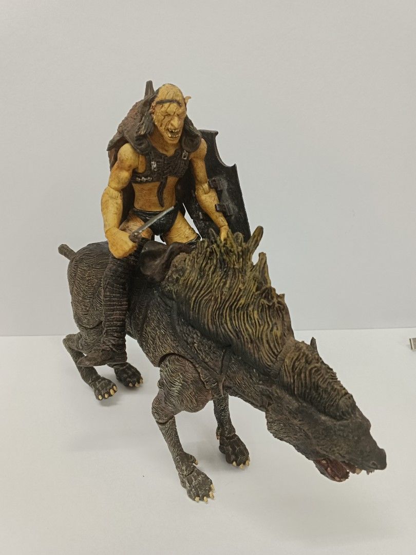 ToyBiz LOTR The Lord of the Rings SHARKU with WARG BEAST Deluxe Rider ...
