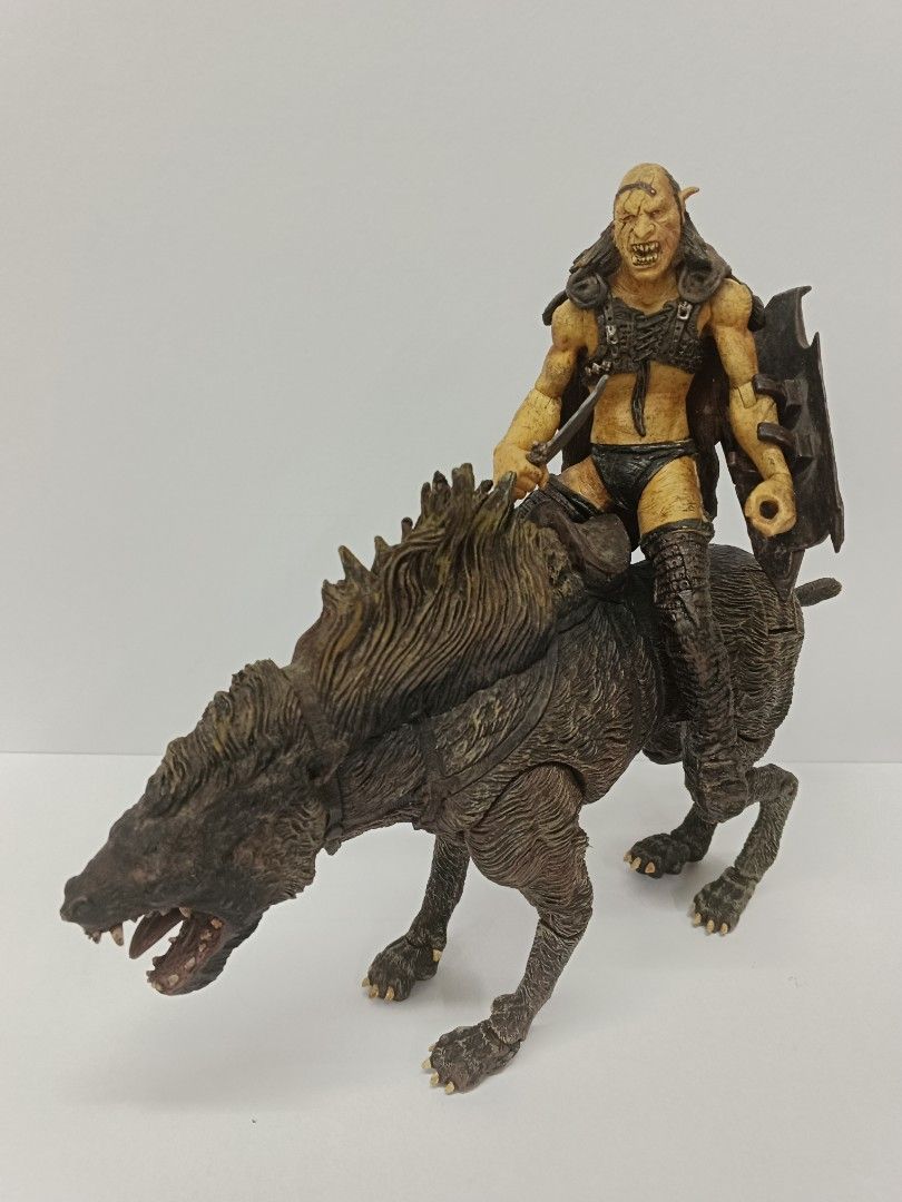 ToyBiz LOTR The Lord of the Rings SHARKU with WARG BEAST Deluxe Rider ...