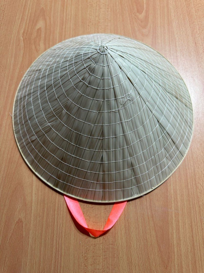 Vietnamese hat, Men's Fashion, Watches & Accessories, Caps & Hats on ...