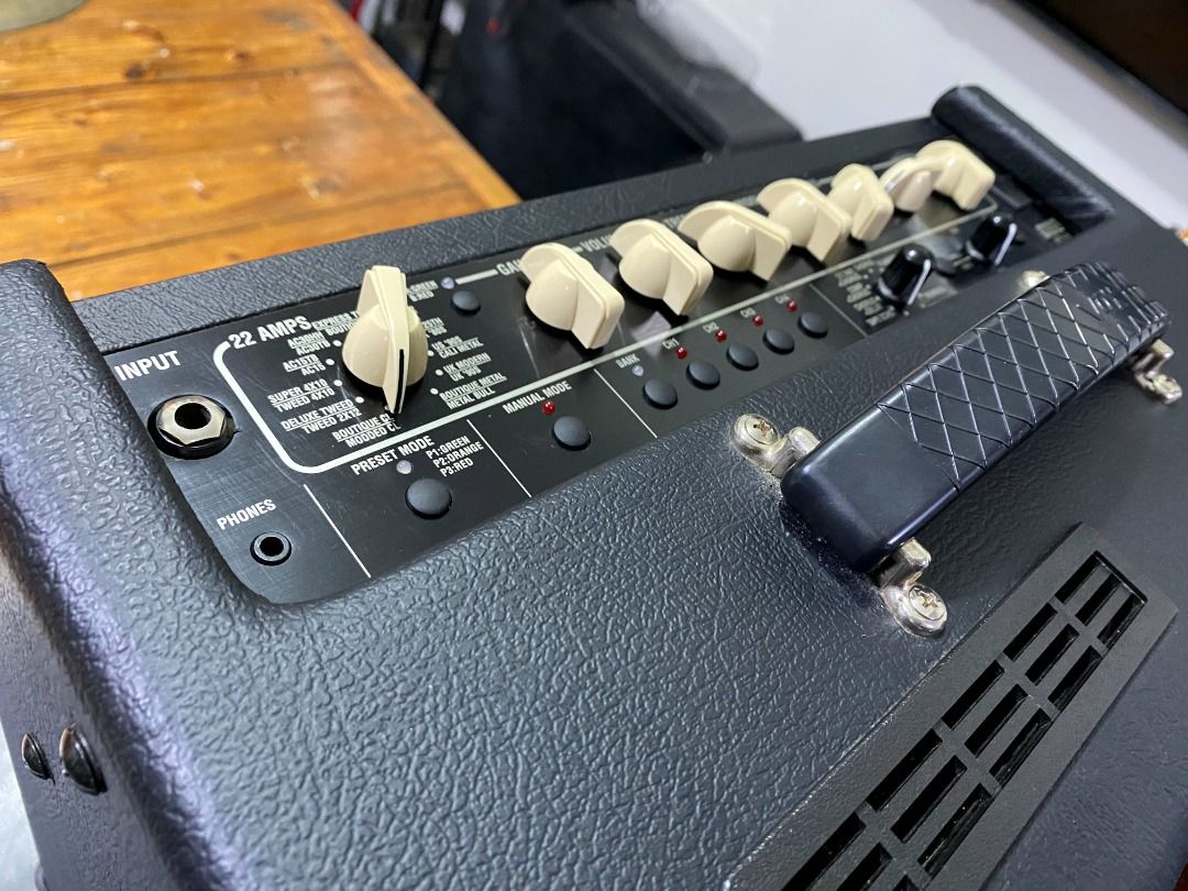 VOX VT15 Combo Guitar Amp, Hobbies & Toys, Music & Media, Musical ...