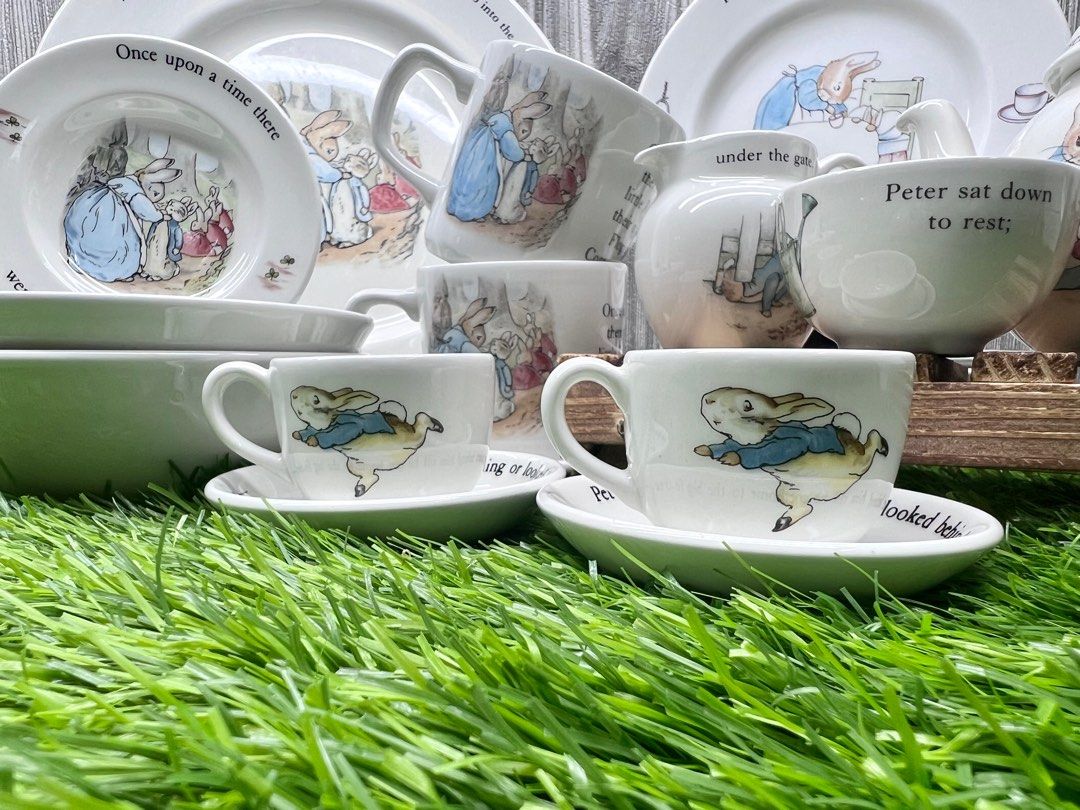 Wedgwood of etruria & barlaston peter rabbit miniature tea set ...