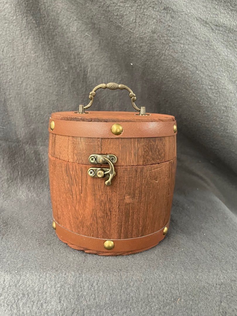 Wooden storage barrel, Hobbies & Toys, Collectibles & Memorabilia ...