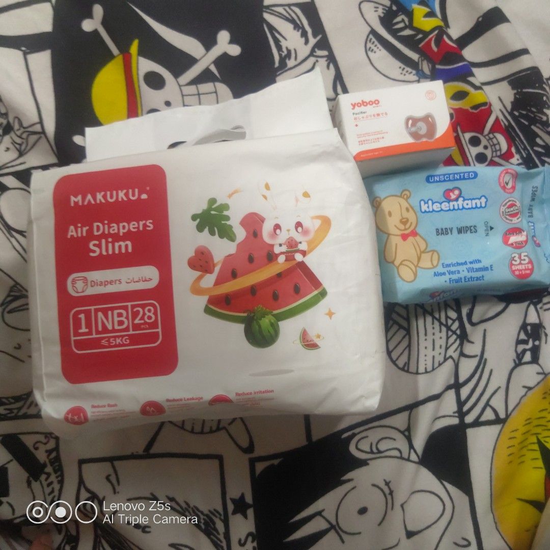 Yoboo pacifier and makuku nb diaper, Babies & Kids, Nursing & Feeding ...