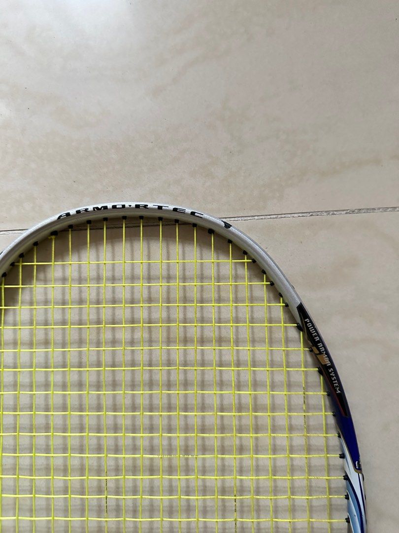 Yonex Armortec AT600 SP, 運動產品, 運動與體育, 運動與體育 - 球拍和球類運動 - Carousell