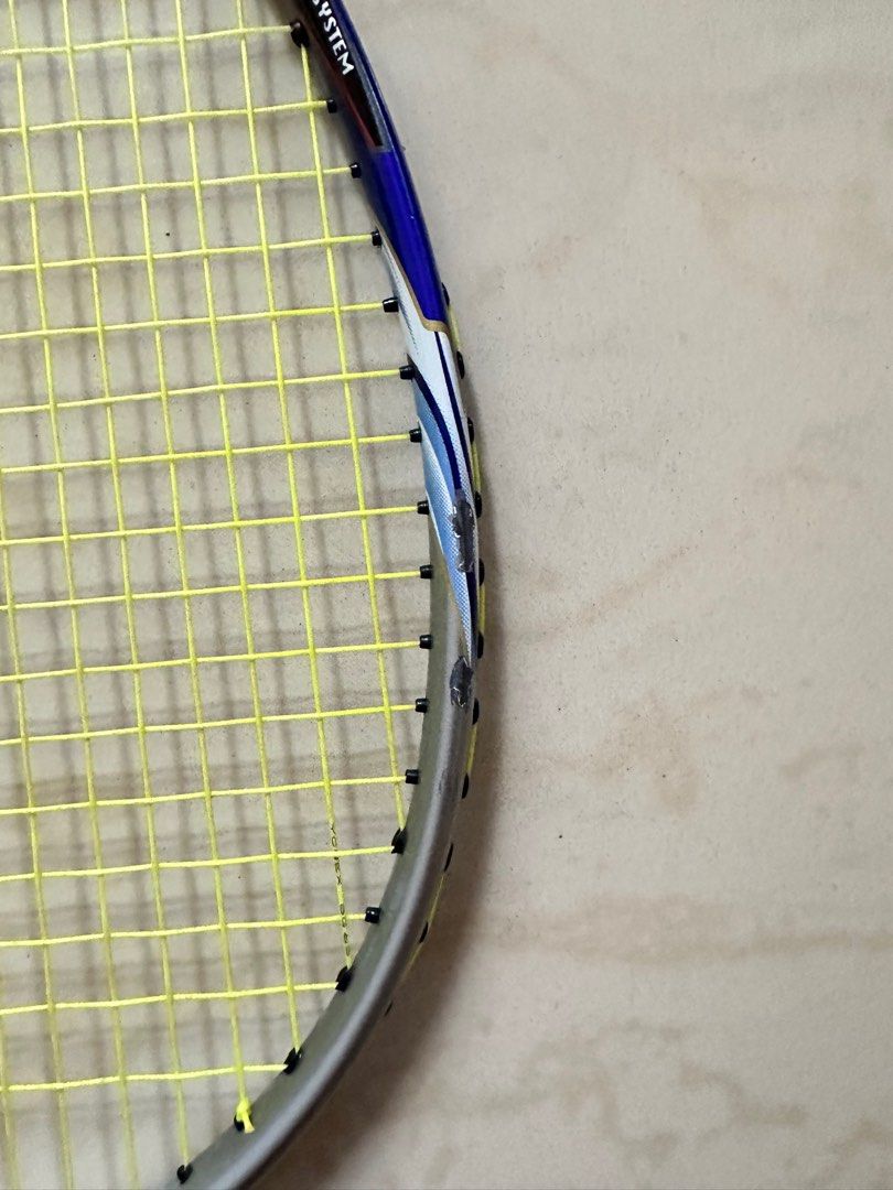 Yonex Armortec AT600 SP, 運動產品, 運動與體育, 運動與體育 - 球拍和球類運動 - Carousell