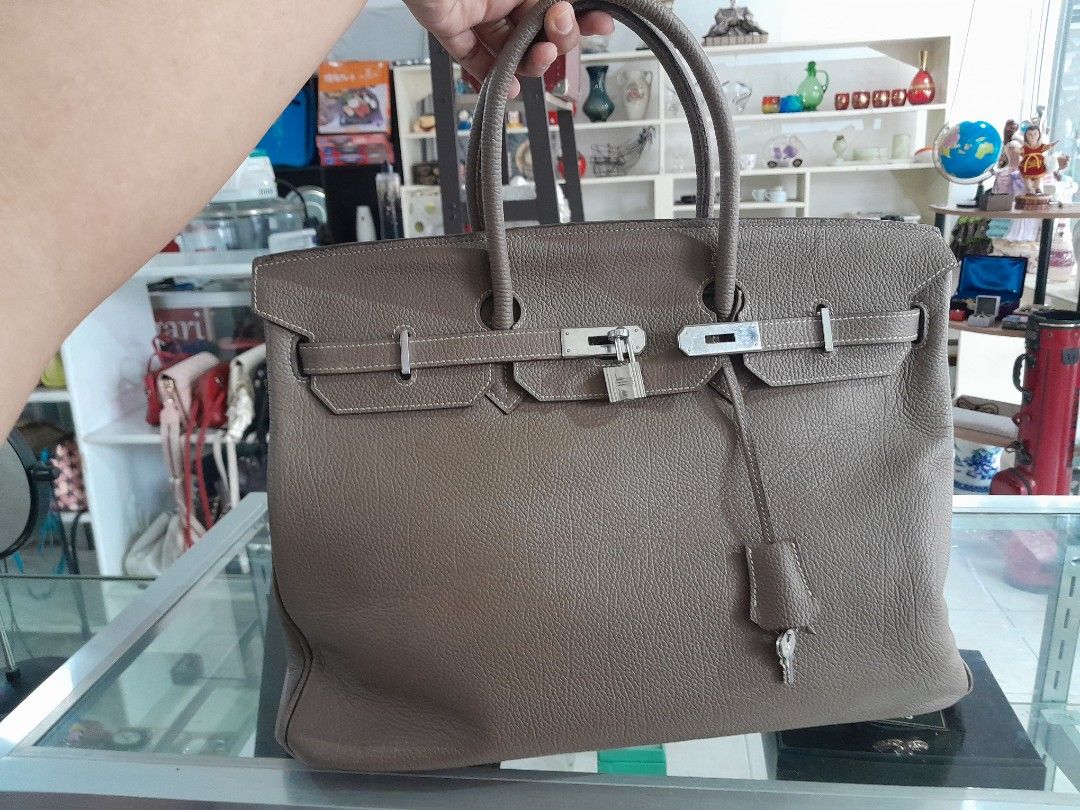 38,000, Luxury, Bags & Wallets on Carousell