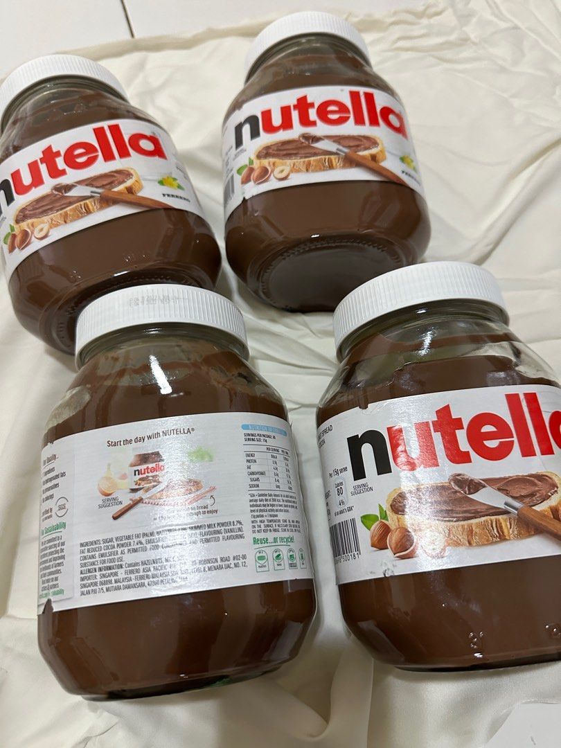 900g Nutella Hazelnut Spread (Glass Jar) 4 Pieces, Food & Drinks ...