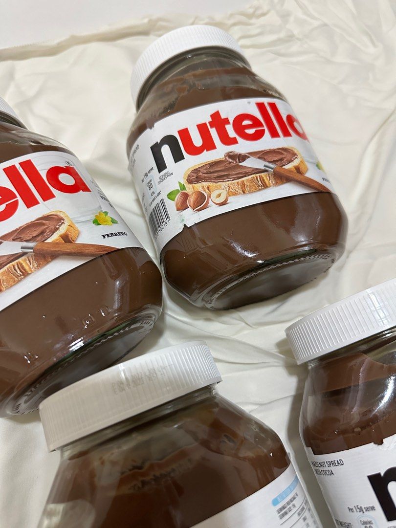 900g Nutella Hazelnut Spread (Glass Jar) 4 Pieces, Food & Drinks ...