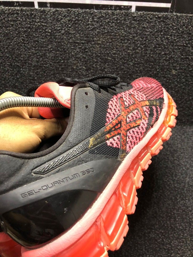 Asic, Fesyen Pria, Sepatu , Sneakers di Carousell