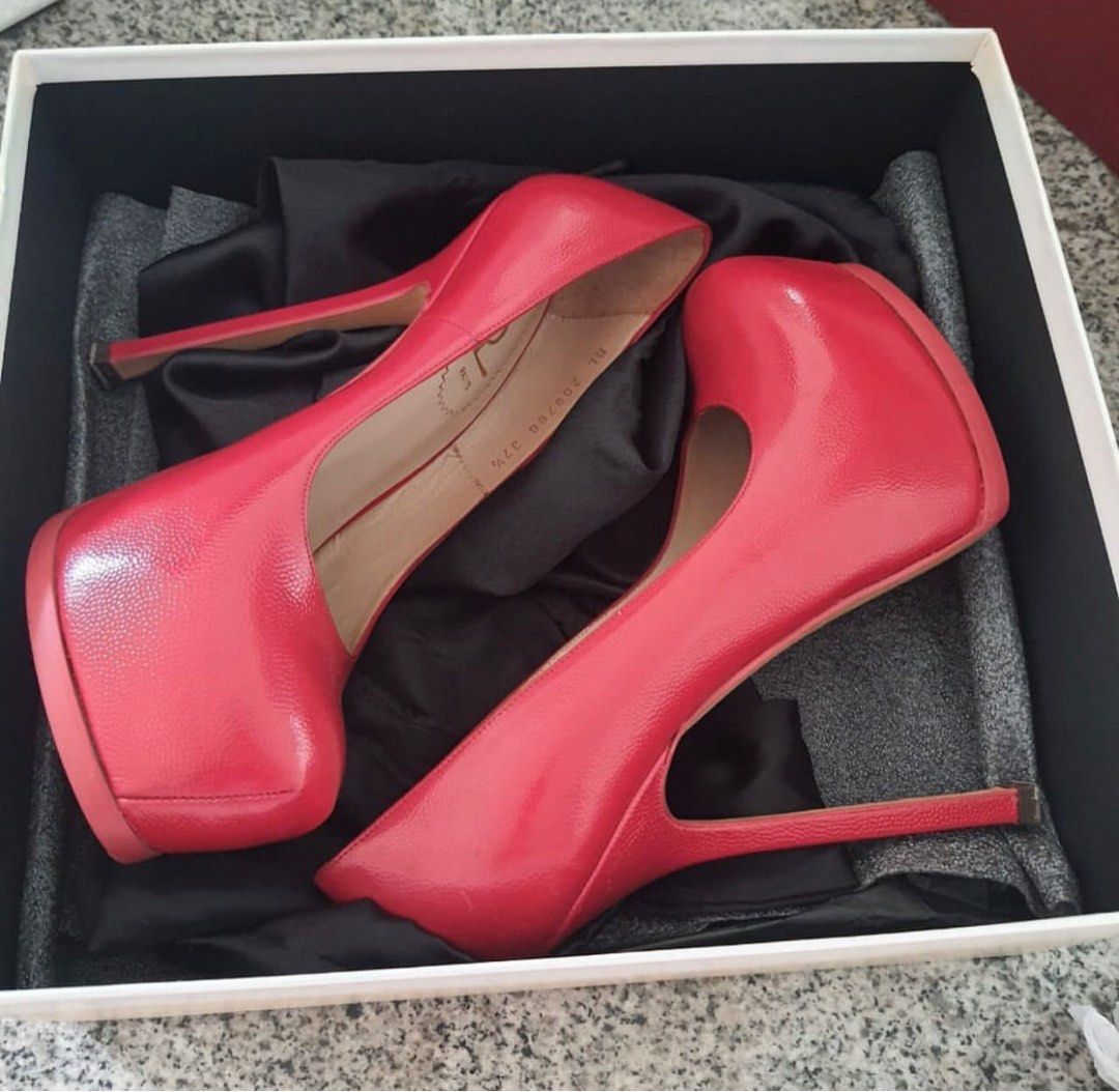 Authentic ysl heels, Fesyen Wanita, Sepatu di Carousell