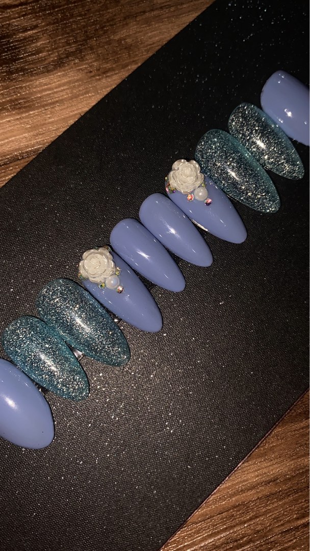 Blue Gel Fake Nails, Beauty & Personal Care, Hands & Nails on Carousell
