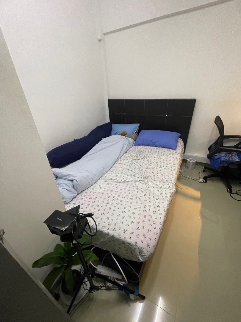 cheap aircon commor room, Property, Rentals, HDB on Carousell