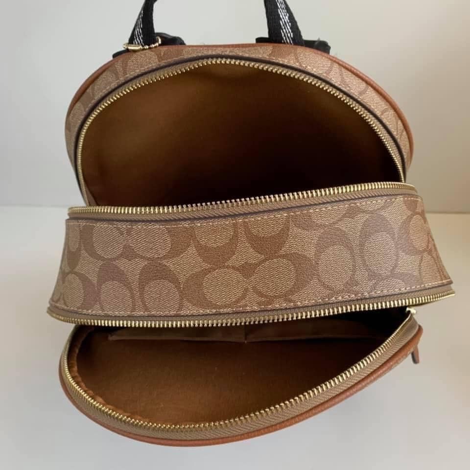 Coach Court Backpack in Signature Canvas, Women's Fashion, Bags ...