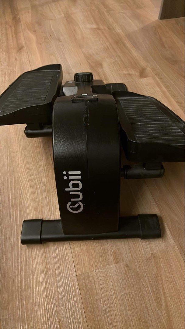Cubii under desk elliptical, Sports Equipment, Exercise & Fitness ...