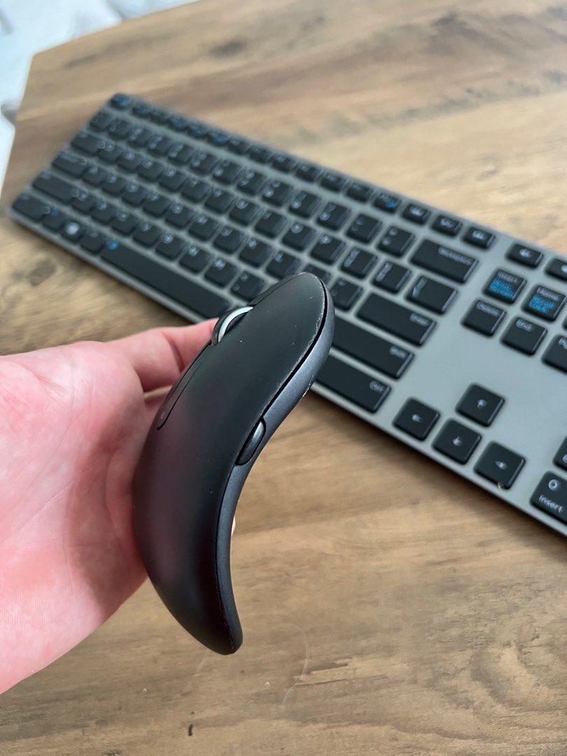 Dell Premium wireless keyboard and mouse, Computers & Tech, Parts ...