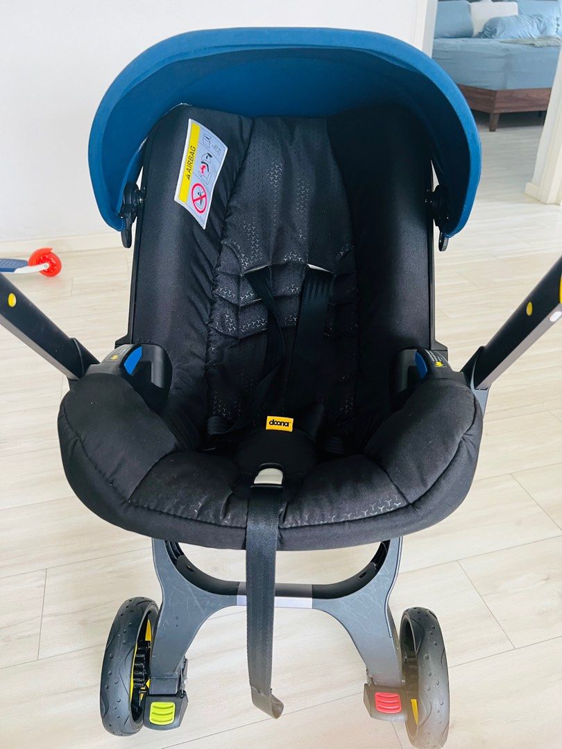 Doona baby car seat stroller, Babies & Kids, Going Out, Strollers on ...