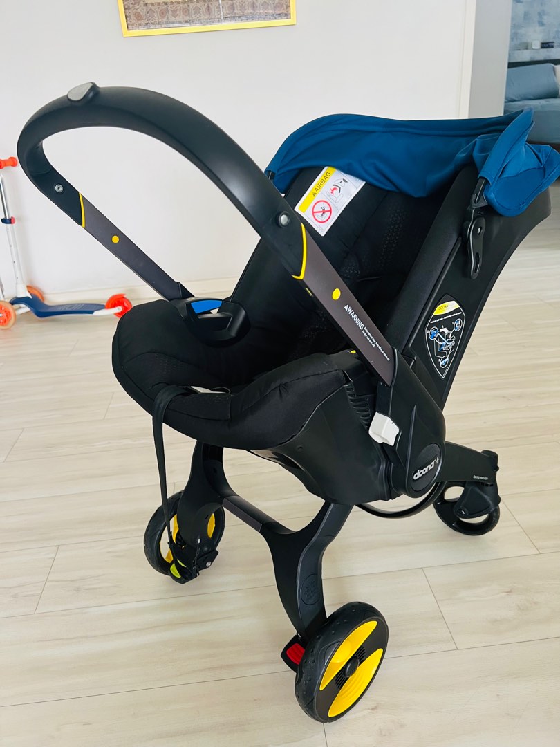 Doona baby car seat stroller, Babies & Kids, Going Out, Strollers on ...