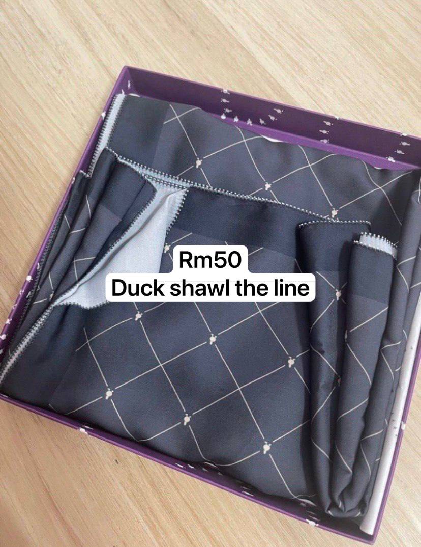 Duck shawl the line, Women's Fashion, Muslimah Fashion, Hijabs on Carousell