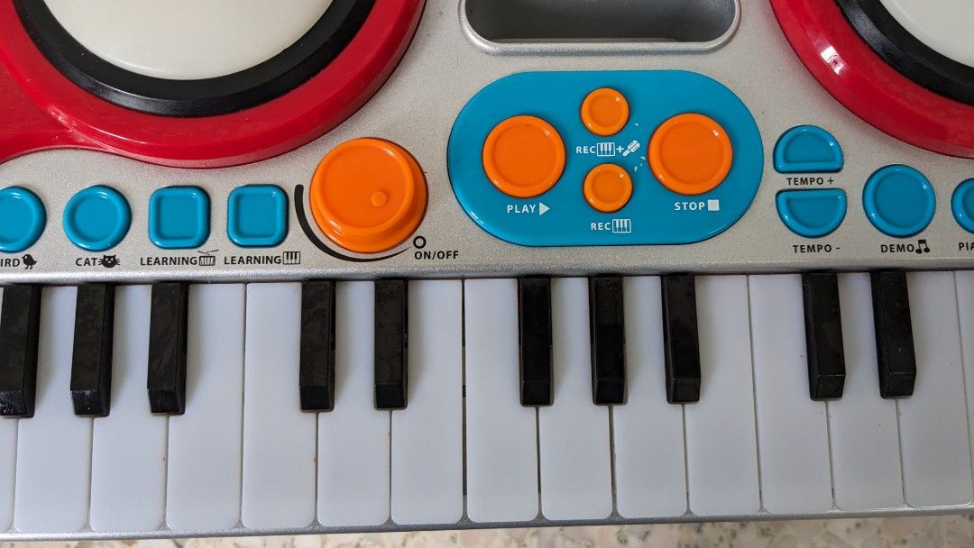 ELC keyboard, Hobbies & Toys, Music & Media, Musical Instruments on ...