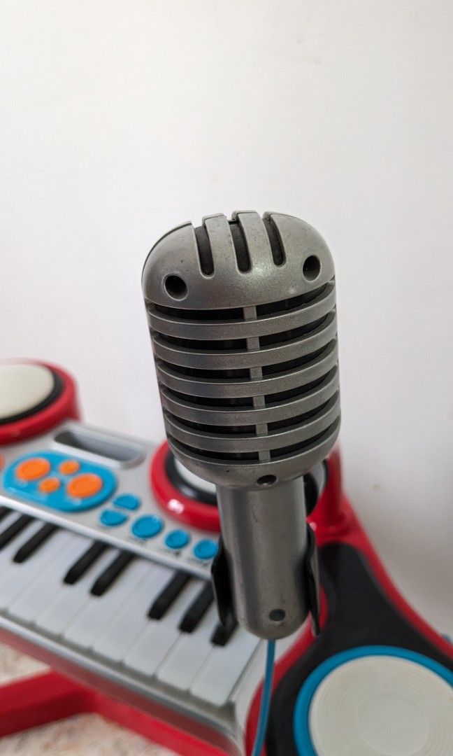 ELC keyboard, Hobbies & Toys, Music & Media, Musical Instruments on ...