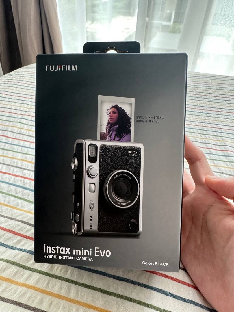 Fujifilm Instax Mini Evo, Photography, Cameras on Carousell