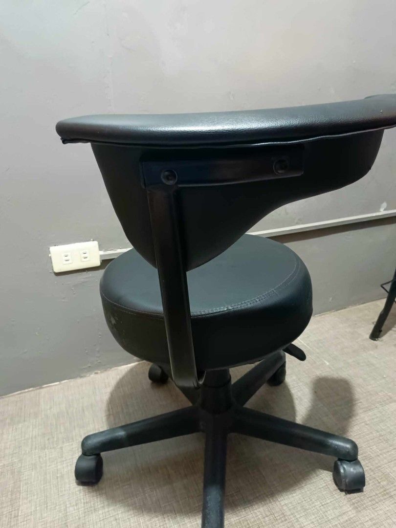 Gaming console chair, Furniture & Home Living, Furniture, Chairs on ...