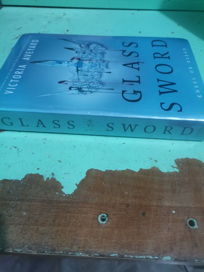 Glass Sword - Book 2 of Red Queen series by Victoria Aveyard, Hobbies ...