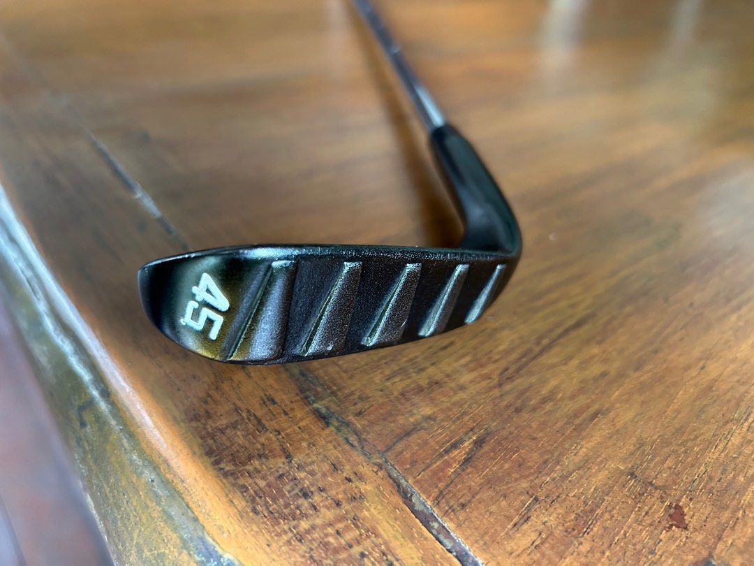 Golf pyramid P3 chipper, Sports Equipment, Sports & Games, Golf on ...