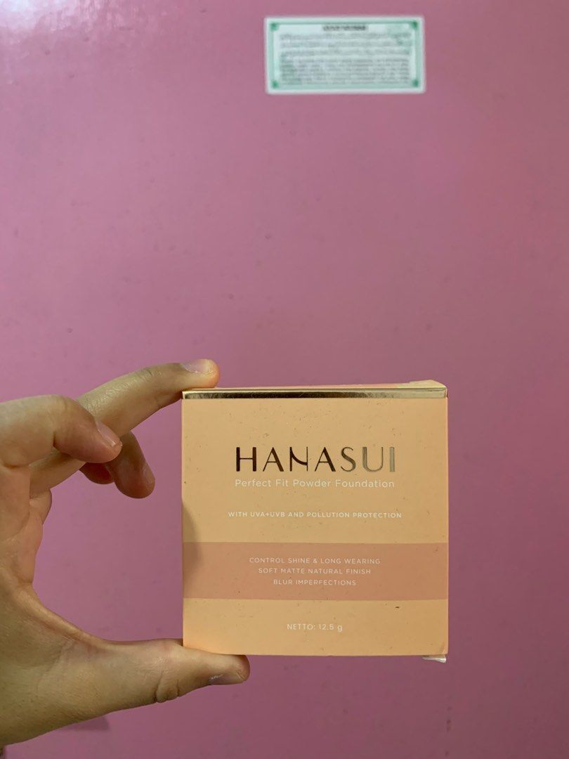 Hanasui powder foundation Natural, Kesehatan & Kecantikan, Rias Wajah ...