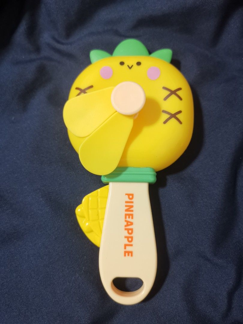 Handy mechanical pineapple fan #MRTPunggol, Hobbies & Toys, Toys ...