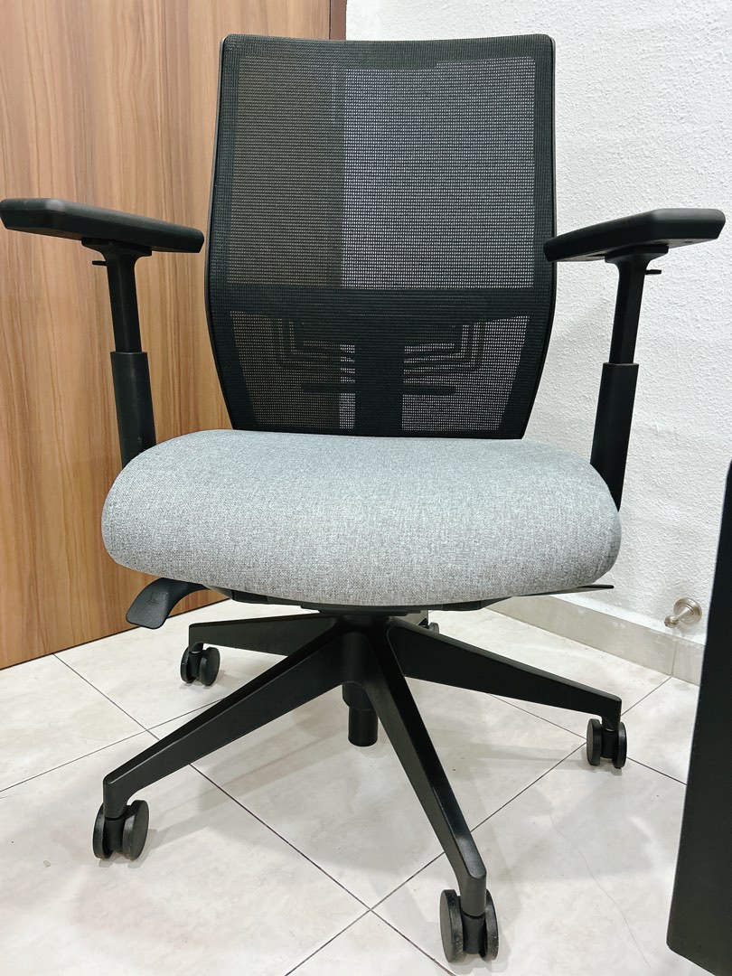 Haworth Aloha Active Ergonomic Chair, Furniture & Home Living ...