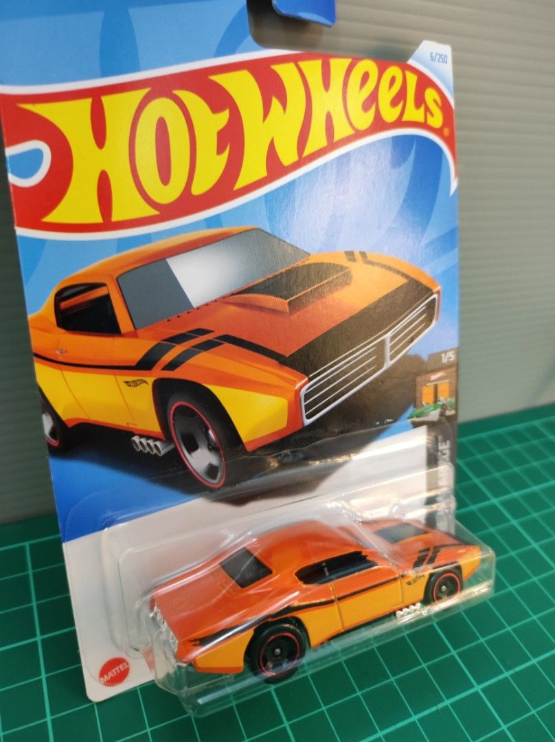 Hotwheels Custom Otto, Hobbies & Toys, Toys & Games on Carousell