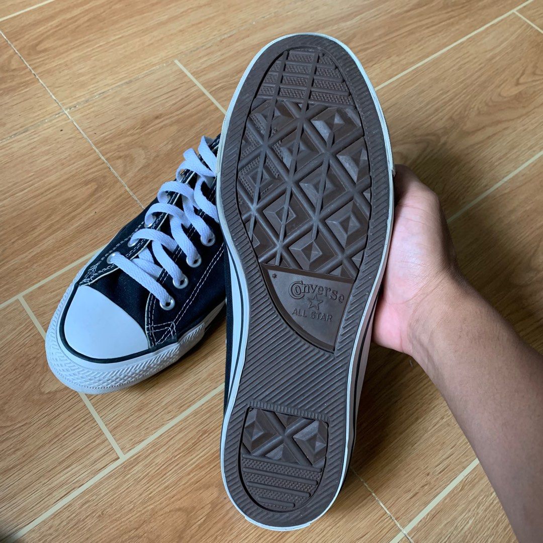 Legit Converse Low Black and White bagong bago pa kita naman sa pics ...