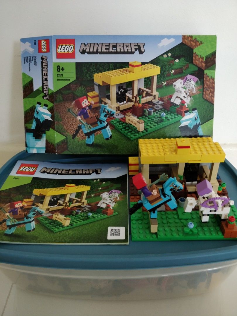 Lego Minecraft 21171 (The horse stable), Hobbies & Toys, Toys & Games ...