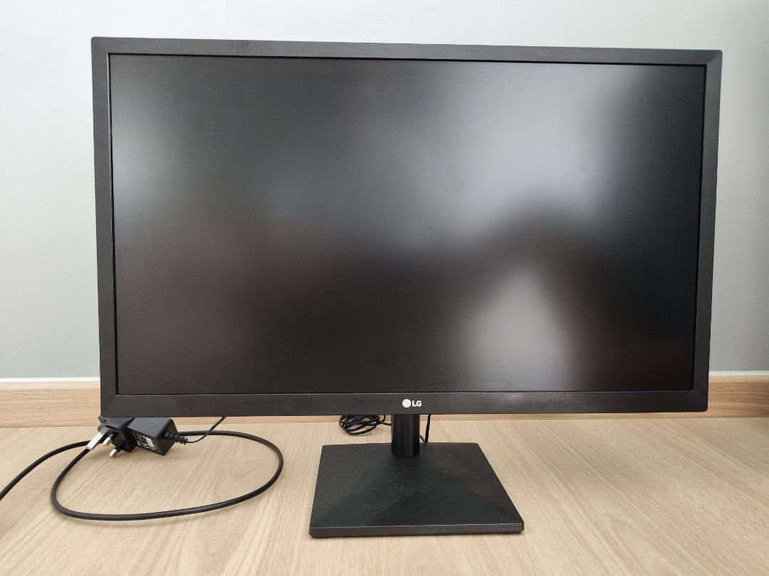 LG monitor + HDMI Cable, Computers & Tech, Parts & Accessories, Monitor ...
