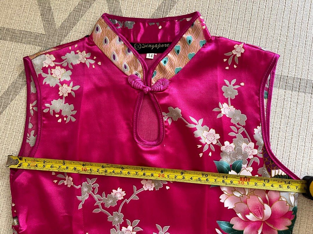 LIKE NEW beautiful Cheong Sum dress for girls/ ladies. For CNY/ Racial ...