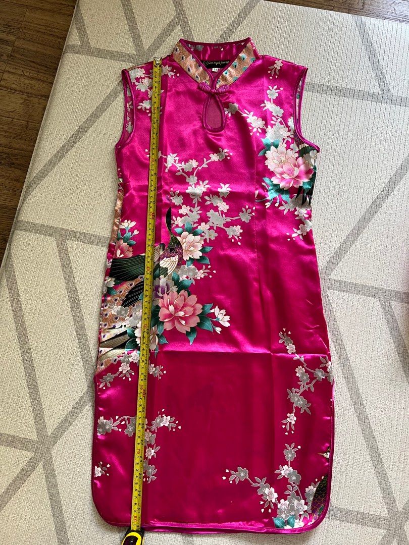 LIKE NEW beautiful Cheong Sum dress for girls/ ladies. For CNY/ Racial ...