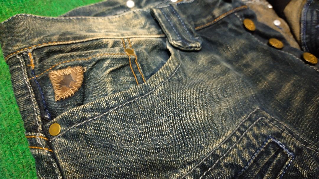 Lois design, Men's Fashion, Bottoms, Jeans on Carousell