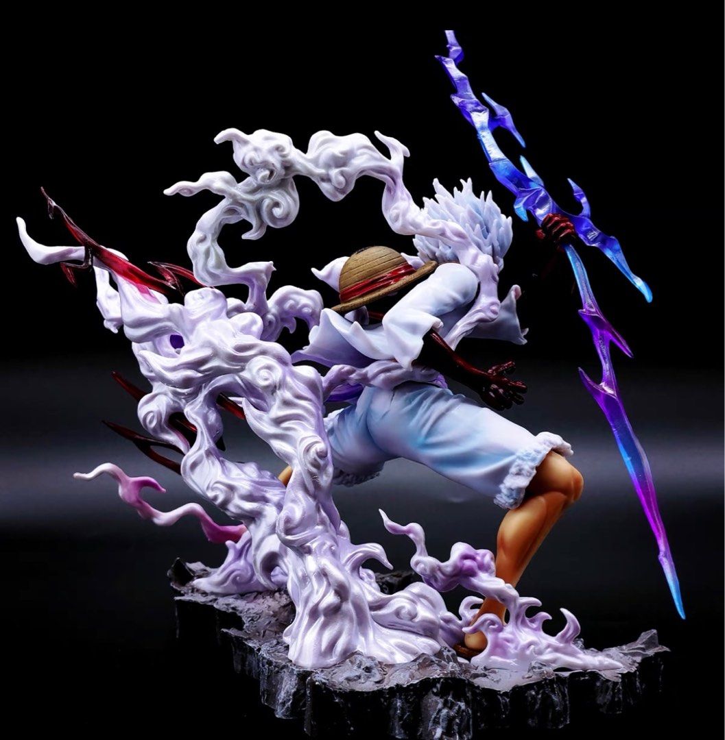 Luffy Gear 5 (White hair) figurine, Hobbies & Toys, Memorabilia ...