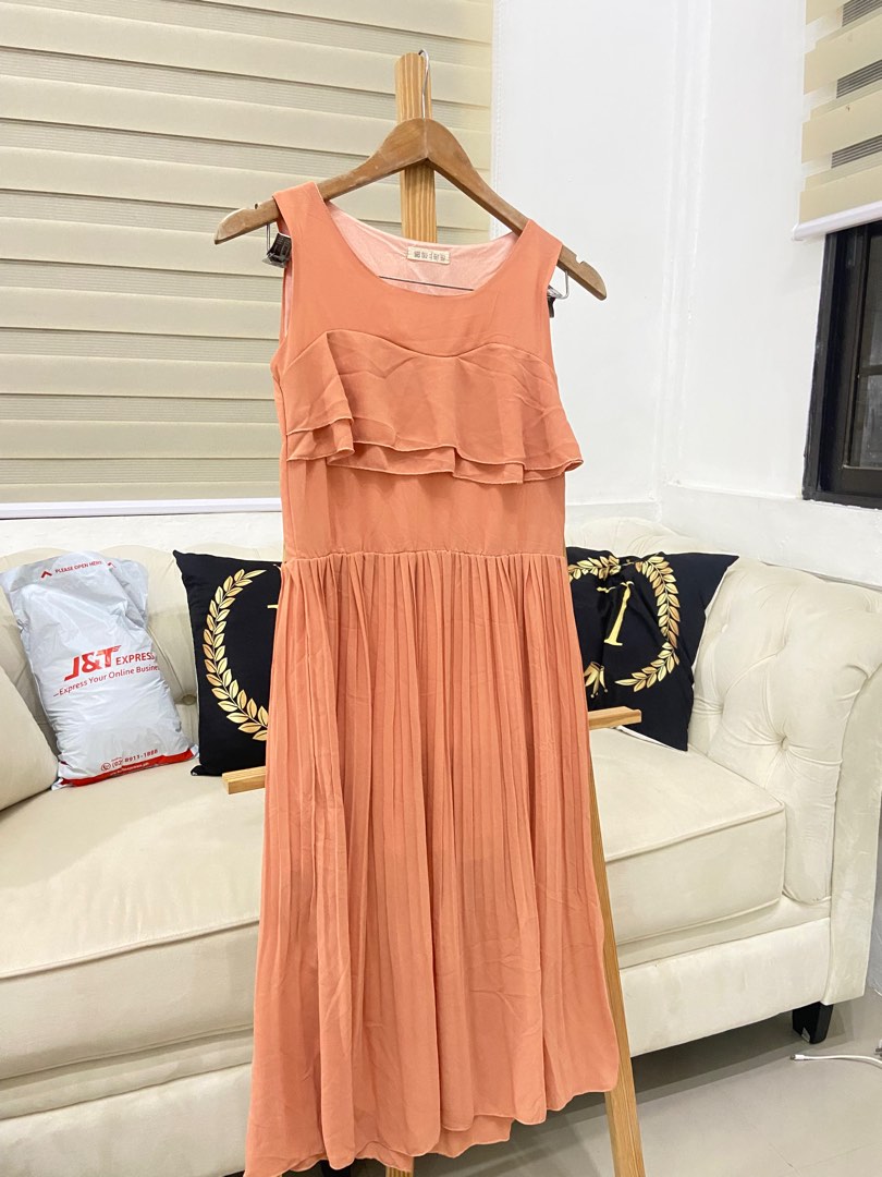 Maxi Peach Dress, Women's Fashion, Dresses & Sets, Dresses on Carousell
