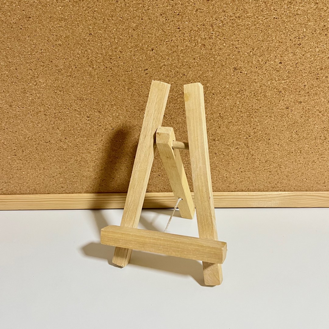 mini wooden easel, Hobbies & Toys, Stationery & Craft, Other Stationery ...