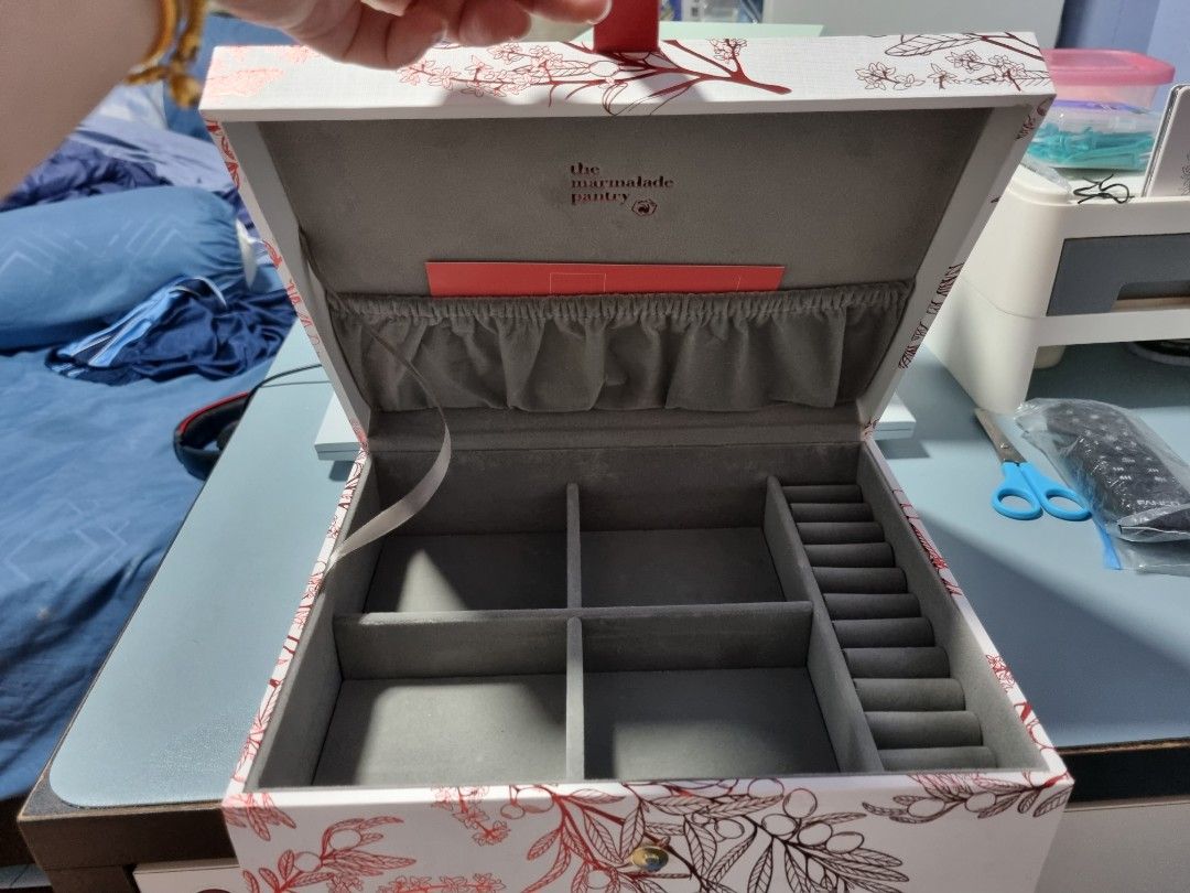 Mooncake Jewellery Box, Women's Fashion, Jewelry & Organisers ...