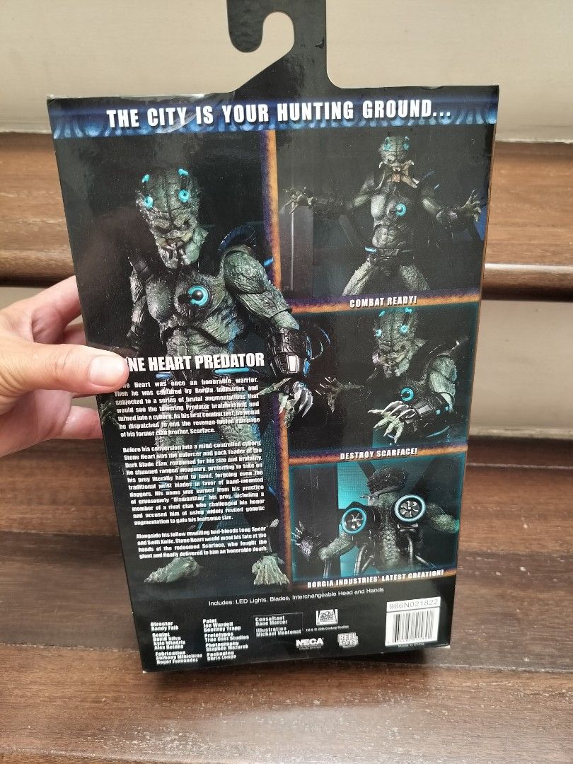 Neca Concrete Jungle - Deluxe Stone Heart Predator, Hobbies & Toys ...