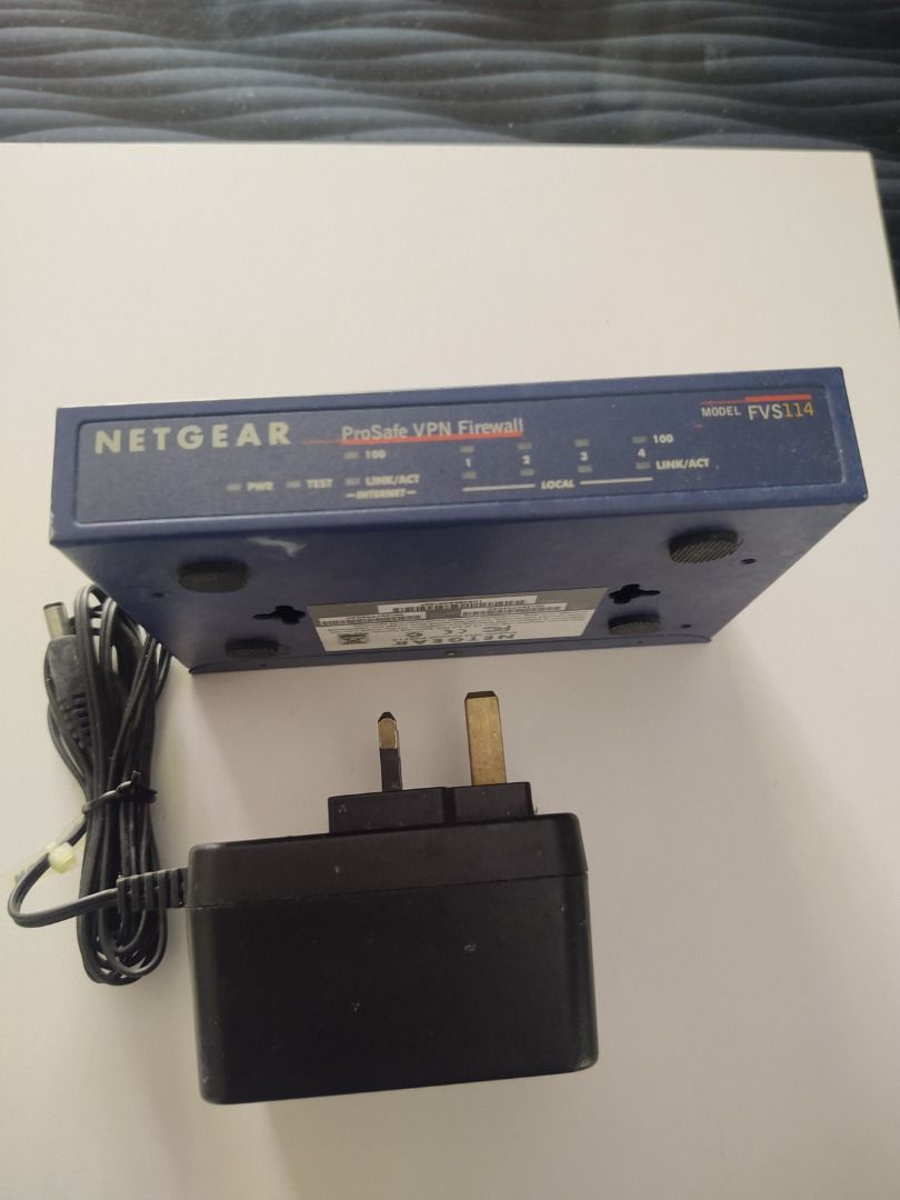 NETGEAR FVS114 ProSafe VPN Firewall 8 with 4-Port 10/100 Mbps Switch ...