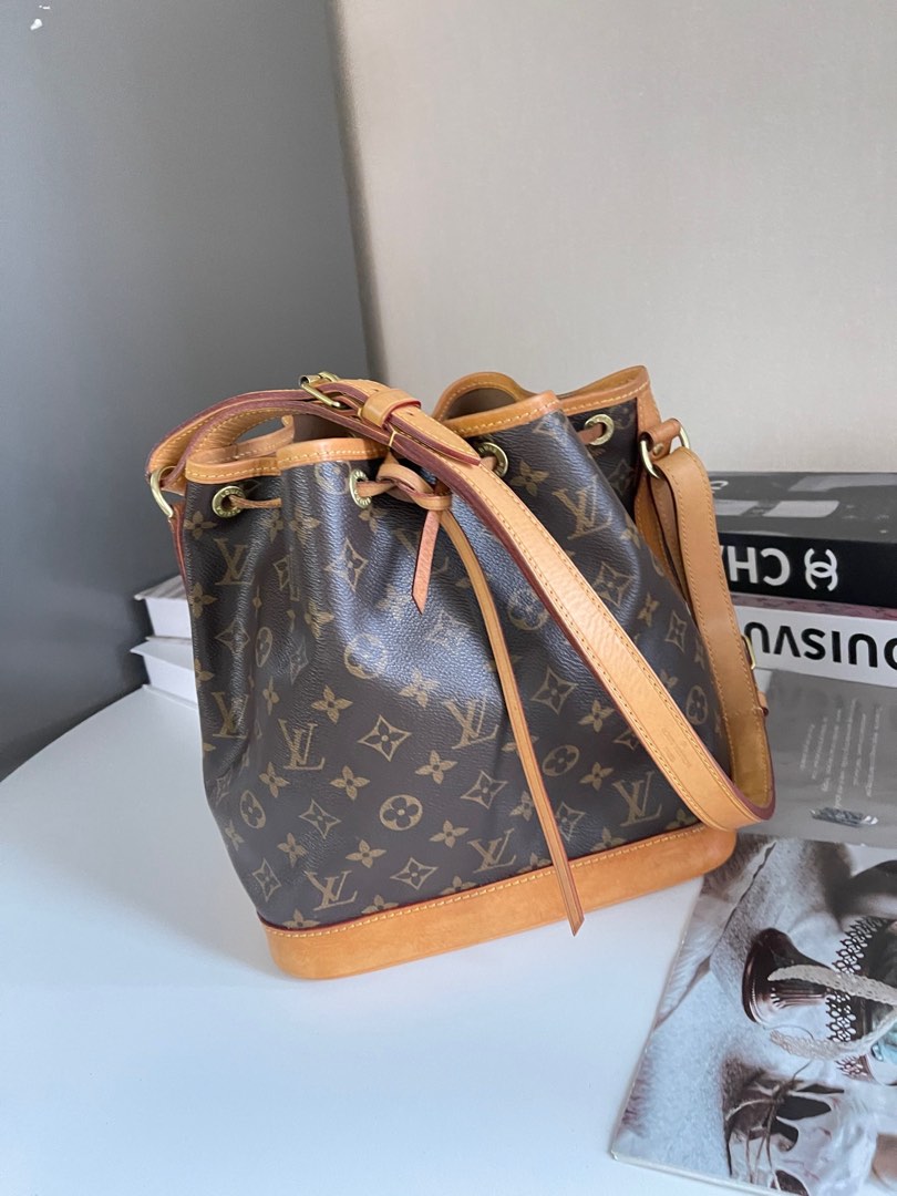 Noe medium Lv , Women's Fashion, Bags & Wallets, Cross-body Bags on Carousell