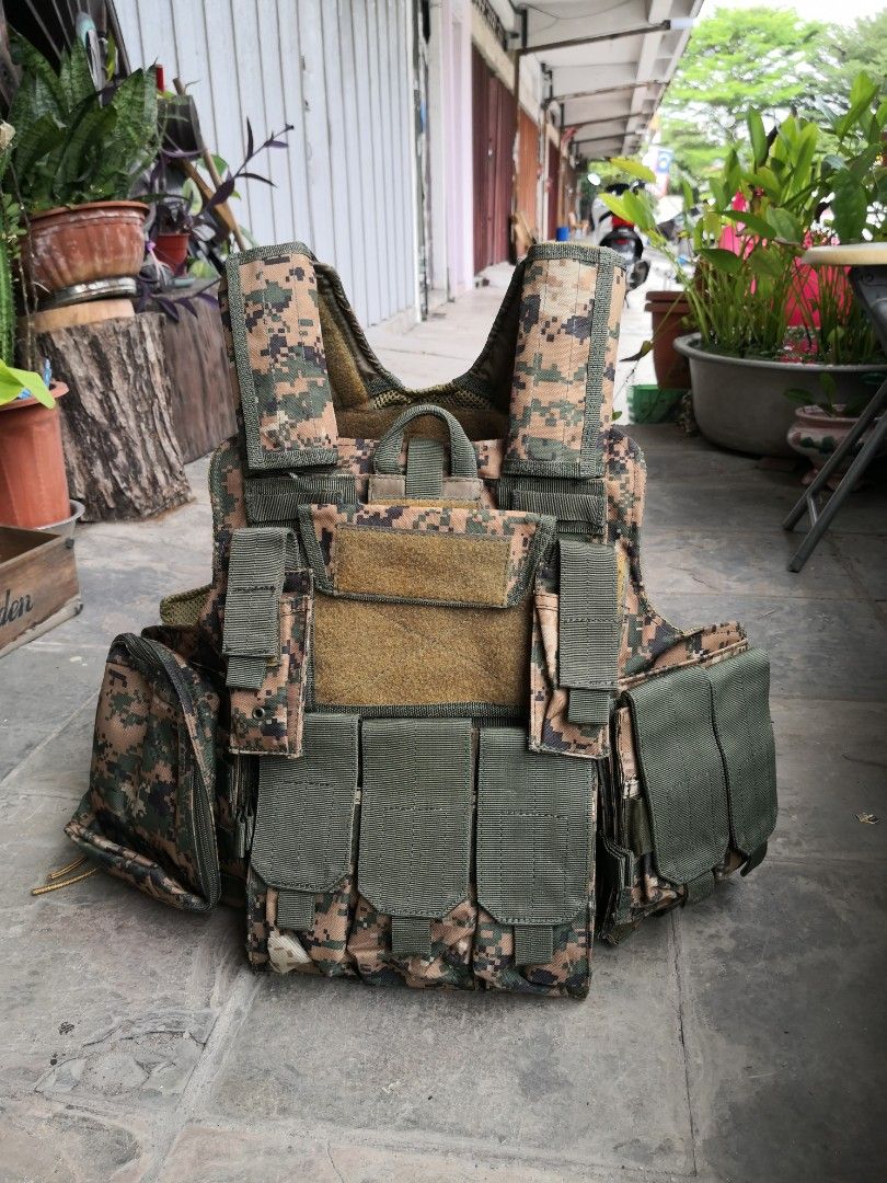 Outdoor Military Army Vest., Sports Equipment, Hiking & Camping on ...