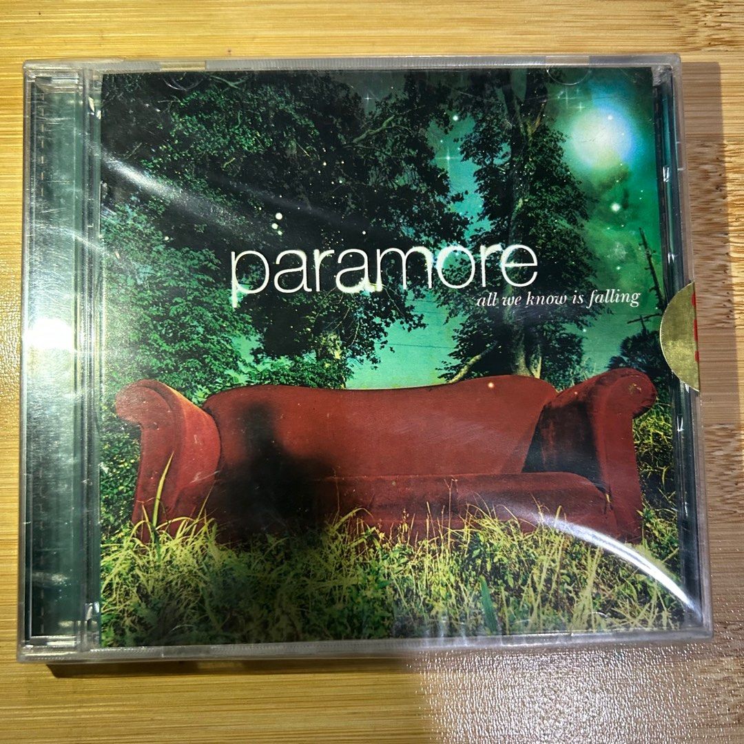 Paramore All We Know Is Falling CD Album, Hobbies & Toys, Music & Media ...