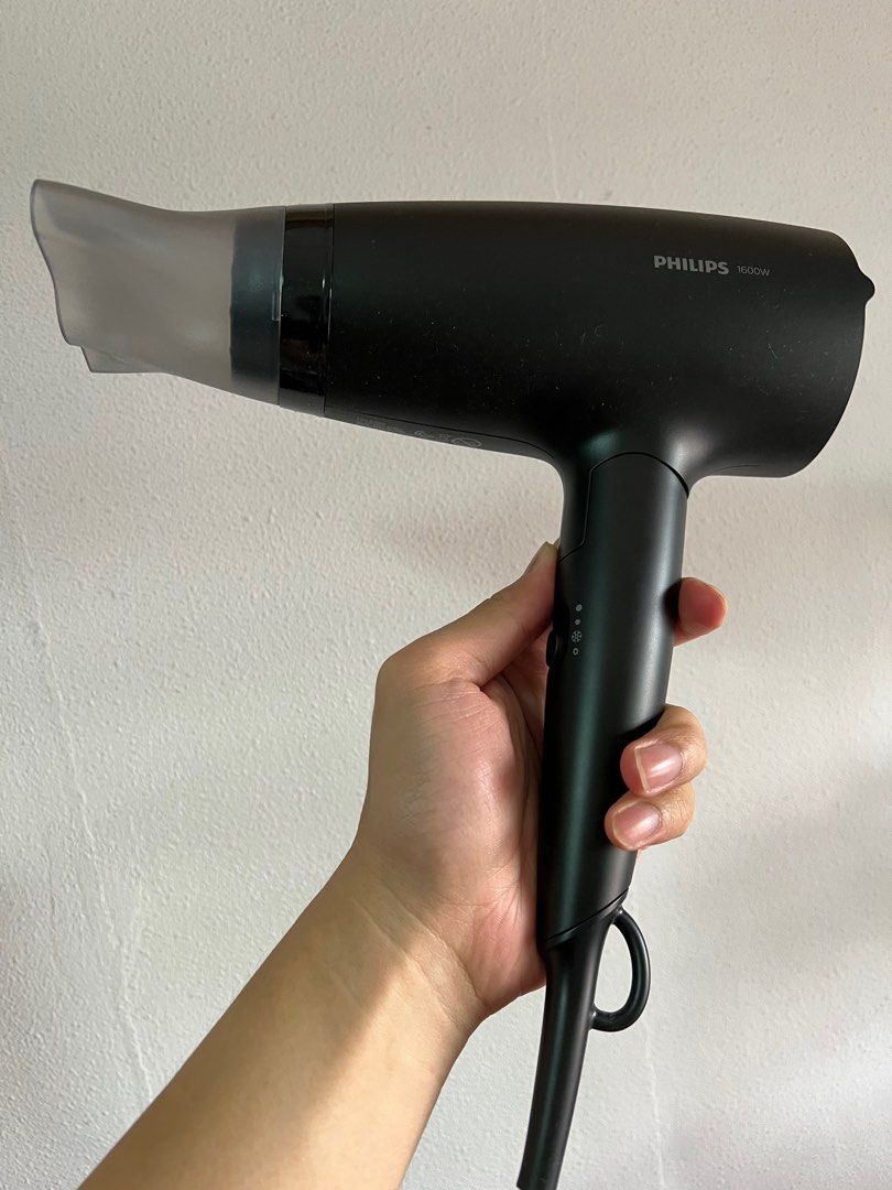 Philips BHD308 Hairdryer, Beauty & Personal Care, Hair on Carousell